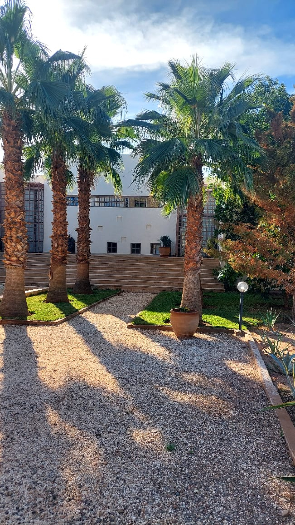 Vente 5 CH + HAMMAM - VILLA DE 450 M² SUR PARC DE 5000 M² - ROUTE DE ...